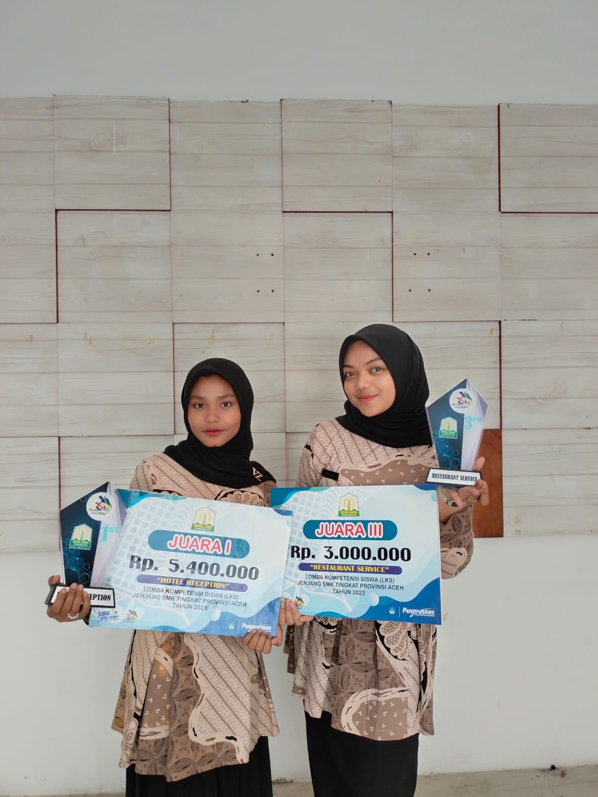 Kalila Ibtisam dan Seffi Dini, Terbaik LKS XXI Tingkat Provinsi Aceh ...